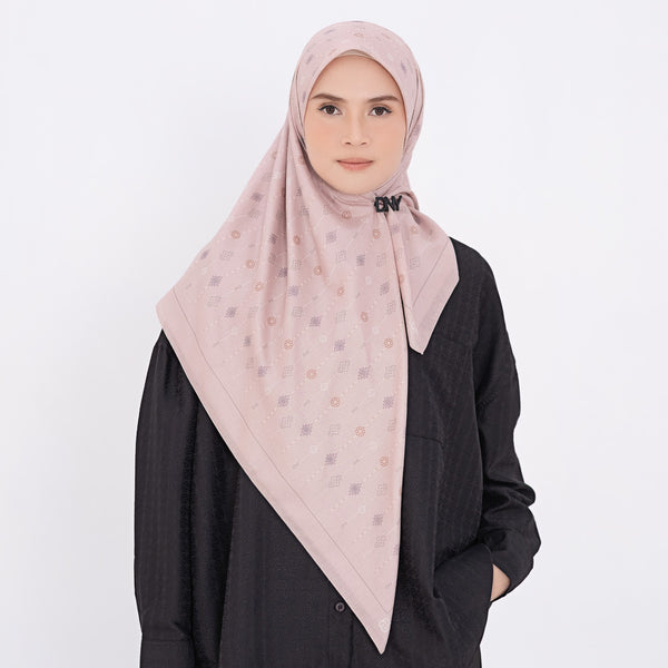 HIJAB MOTIF DEENAY RINSHA SERIES – Deenay.id